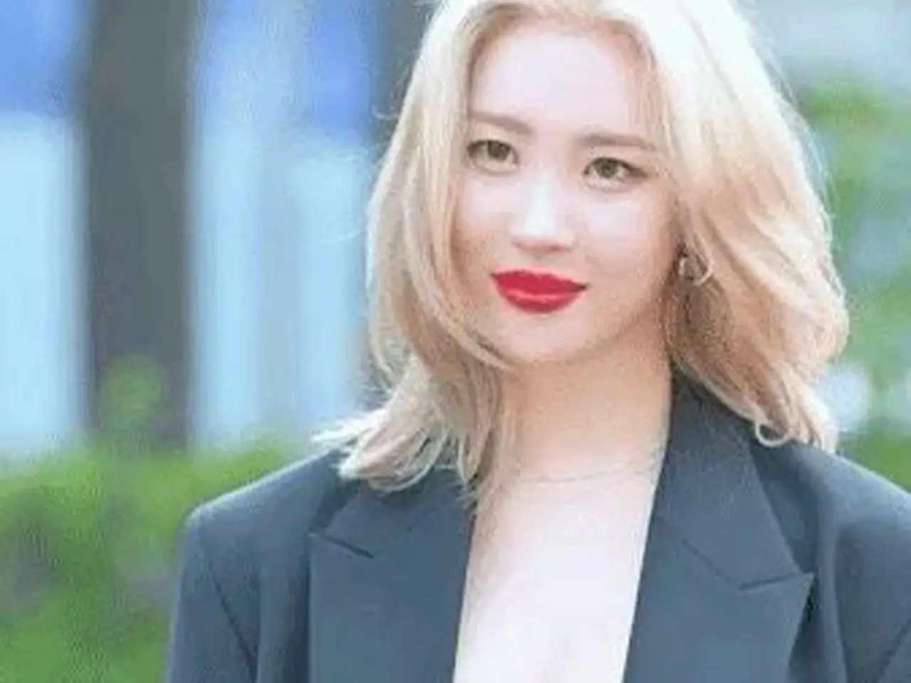 [G Official] Wonder Girls_ former member Sunmi, arrives to work. . | wowKorea