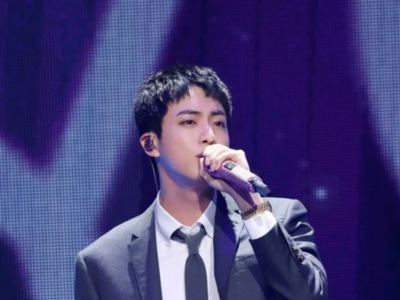 ”BTS”, ”2024 FESTA” ends with great success... JIN, ”Thank you ARMY for waiting” | wowKorea