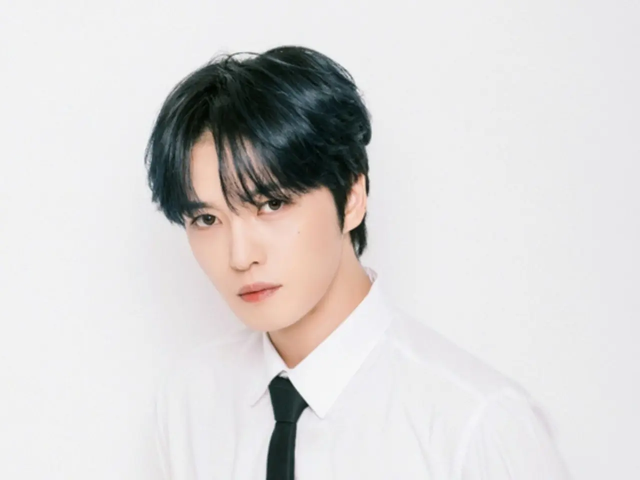 Jaejung is a singer, actor, variety show producer... Even on his 20th debut anniversary, he's ...